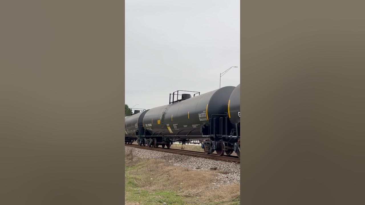 UP 8171 Lead Manifest Train #unionpacific - YouTube