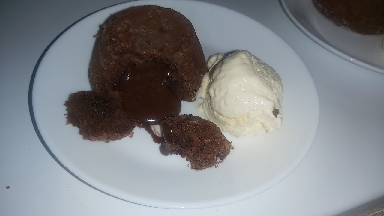 Sufle me çokollatë / Chocolate souffle 😋👌 - YouTube
