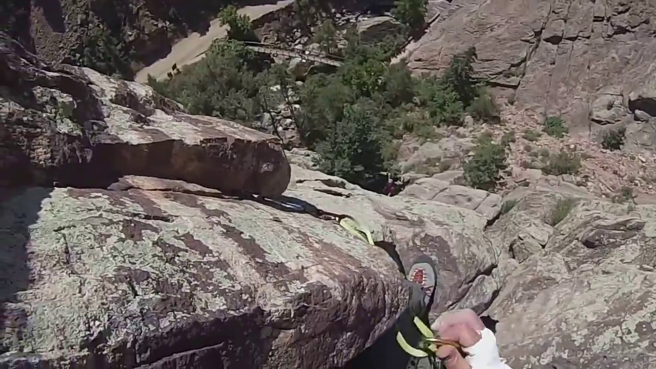 Eldorado Canyon - The Bomb 5.4 - Pitch 2 - YouTube