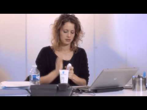 Psoriasis   soulager les démangeaisons, astuce anti démangeaison   Vidéo La Roche Posay   INFO PSO