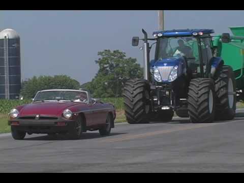 New Holland T7070 BluePower: Timid Operators Need Not Apply