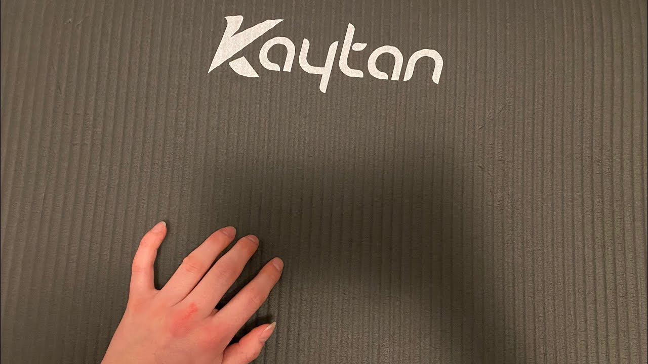ASMR ~.~ 2 minute tapping on yoga mat ☁️ (no talking) - YouTube