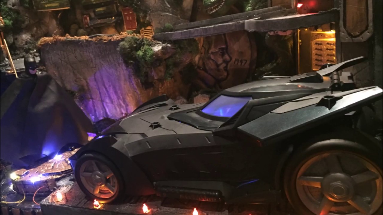 1:12 Batmobile custom cabin and headlights - YouTube