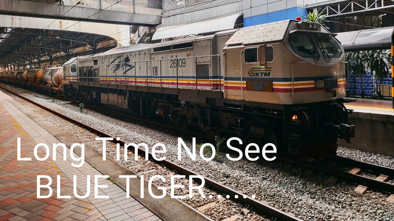 KTMB 26 CLASS BLUE TIGER LOCOMOTIVE #ktmb #locomotive #ytl - YouTube
