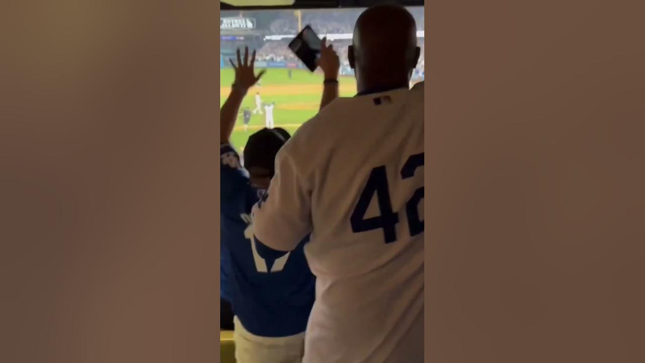 FREEDIE FREEMAN CALLS GAME!!!! | WALK OFF GRAND SLAM 🤯🤯 FOR THE DODGERS WIN live from stands # ...