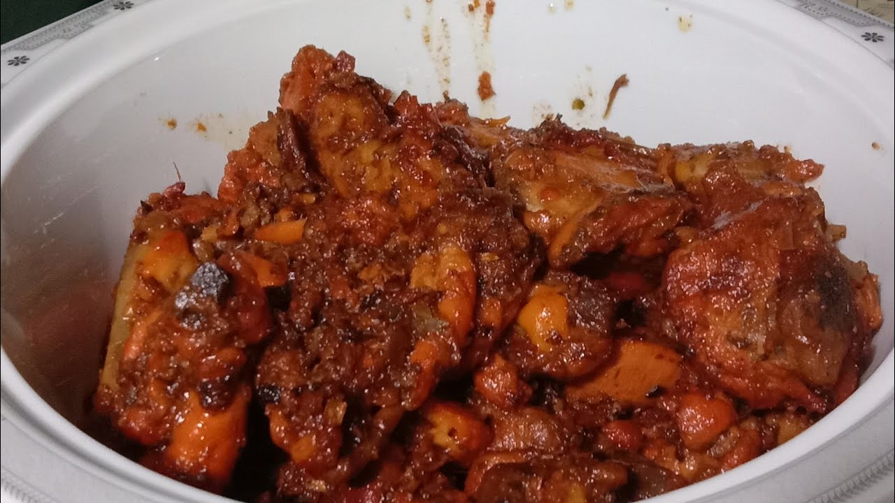 Red chicken recipe - YouTube