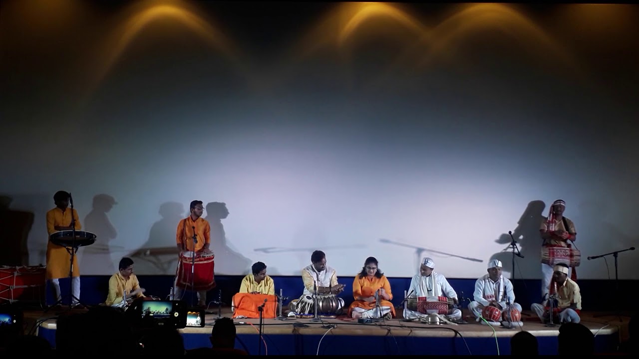 Fusion of Maharashtrian and Asaami percussion instruments - YouTube