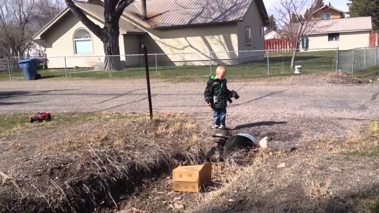 Weston's RC ditch run. - YouTube