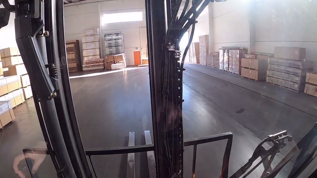 5-ton electric forklift truck POV. Unloading Cembrit from Finland - YouTube
