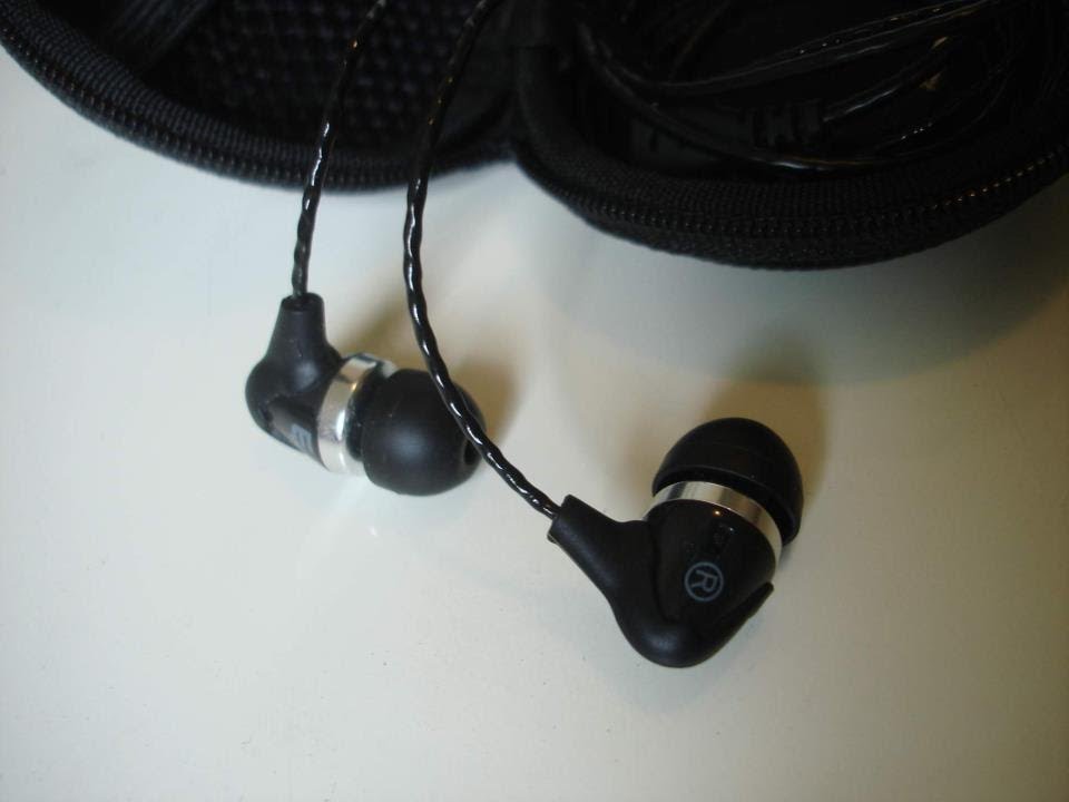 Brainwavz ProAlpha unboxing with macros - YouTube