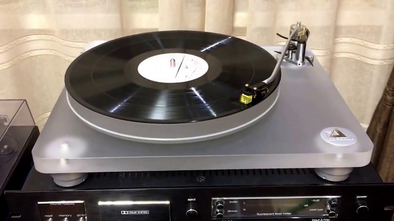 Clearaudio Emotion SE & Morch UP-4 - YouTube