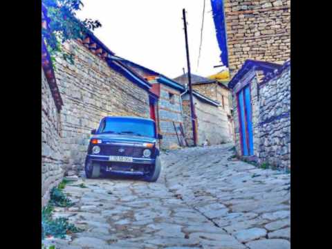 Azeri Bass Mahni { Coxu Bu Mahnini Axtarir }