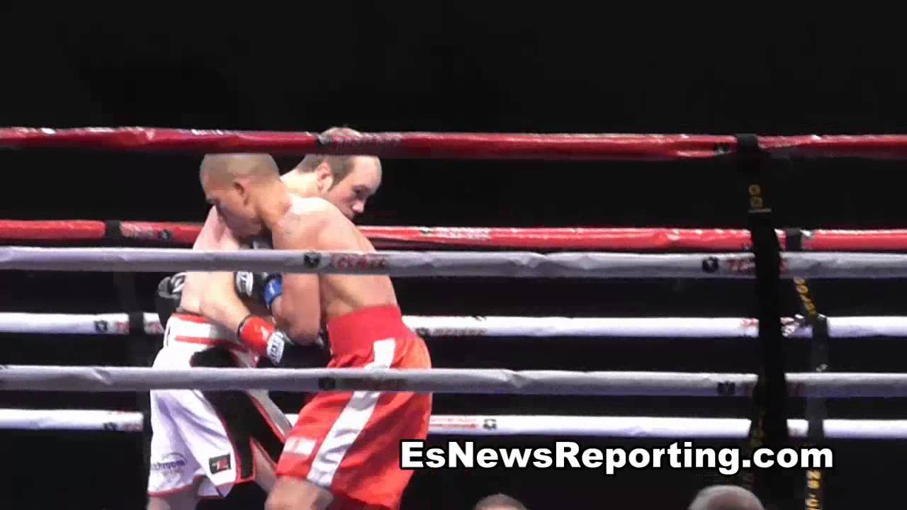 uk future champ ian weaver wins by ko - YouTube