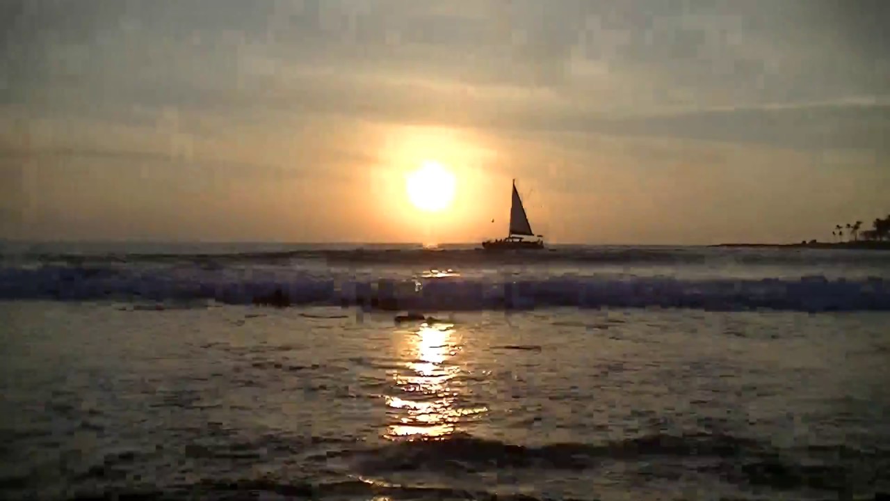 Time Lapse Of Kona Hawaii VOG Sunset With Refraction (Flicker) - YouTube