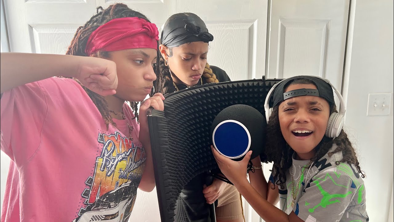 Mean Girls BULLY Little Brother for being a Rapper, What happens is ...