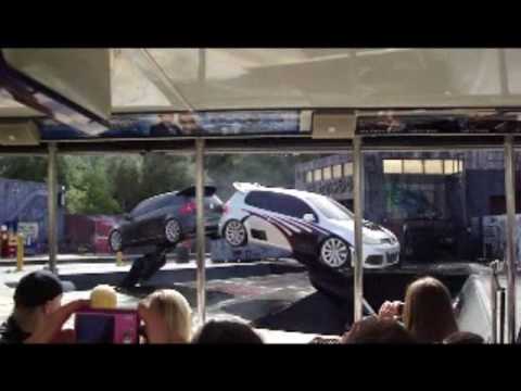 Universal Studios - Car dance show