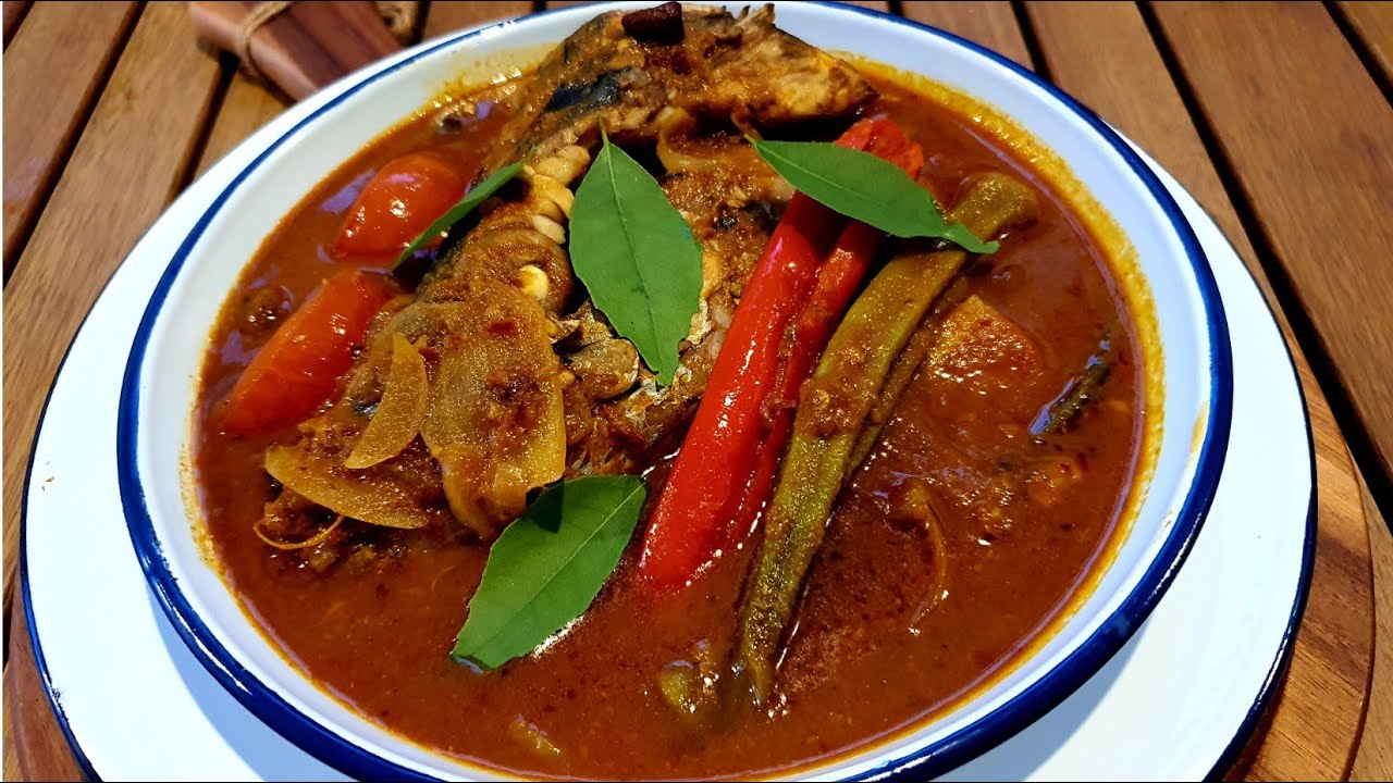 FLAVOUR! Fish head curry. Kari Kepala Ikan. - YouTube