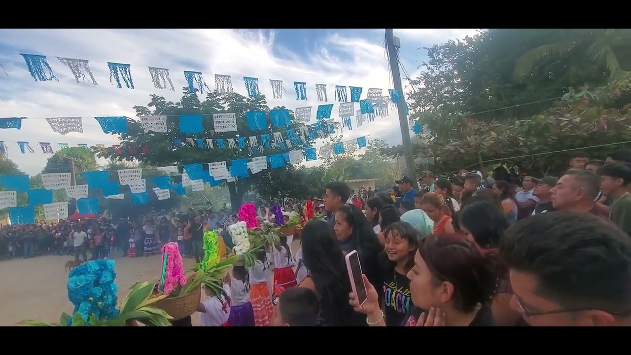 Recibimiento de Banda Filarmonica San Juan Otzolotepec en San Juan ...