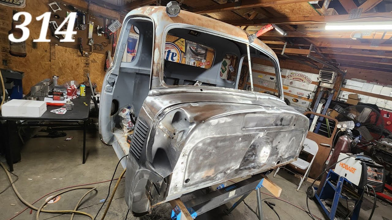 Upper Cowl is Metal Finished - YouTube