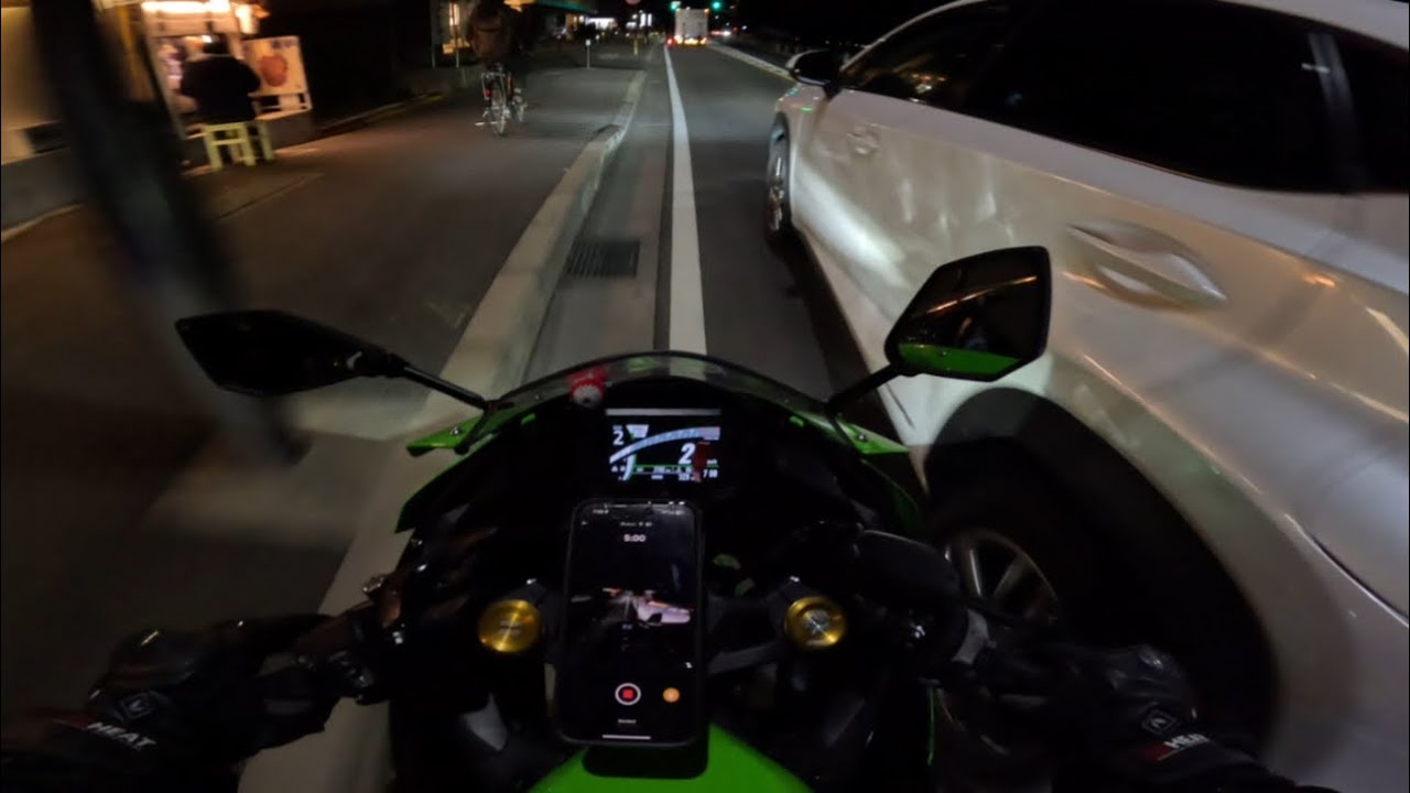 NIGHT RIDING THE ZX4RR (SC PROJECT EXHAUST) - YouTube