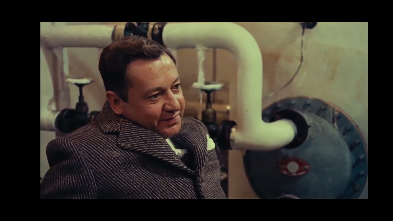 Fantozzi capodanno - YouTube