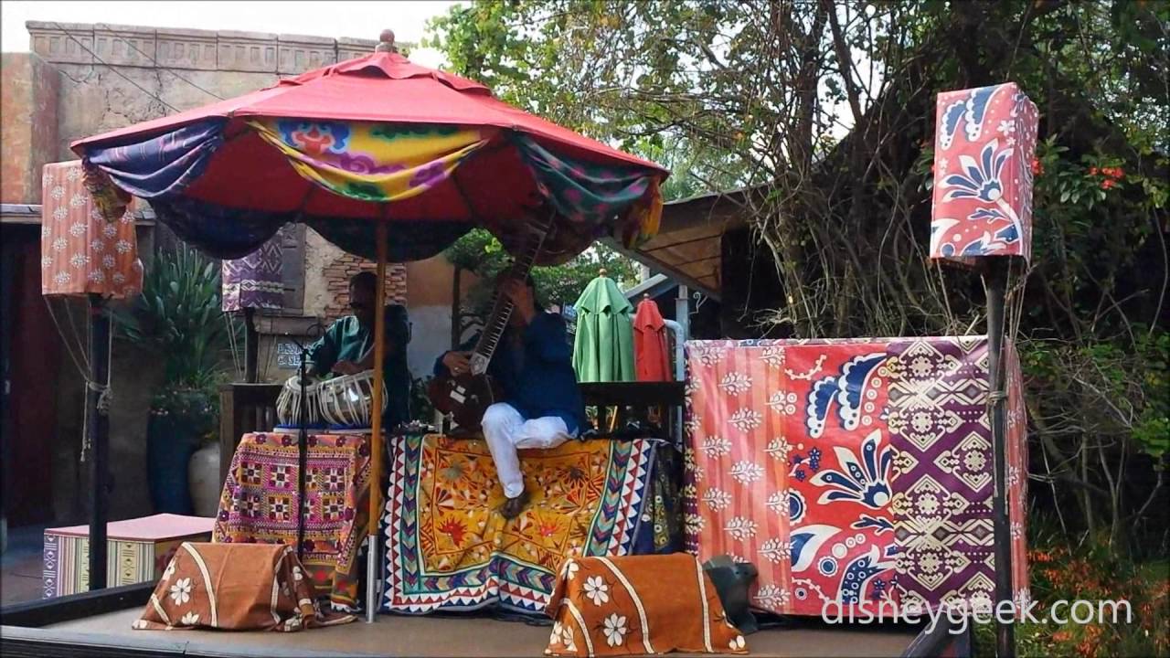 WDW: Animal Kingdom - Chakranadi (Clip) - YouTube