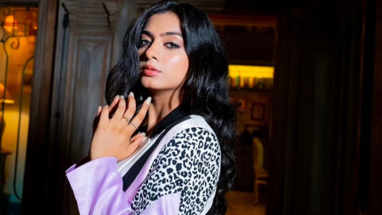 Armaan Surprise for Abhira - YouTube