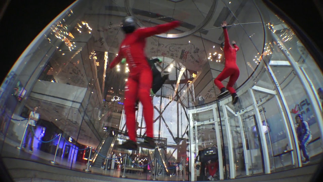 iFly Paris - Vol des moniteurs - YouTube