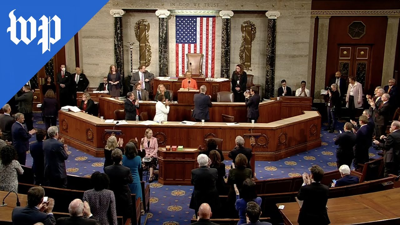 House clerk receives standing ovation after 10th speaker bid - YouTube