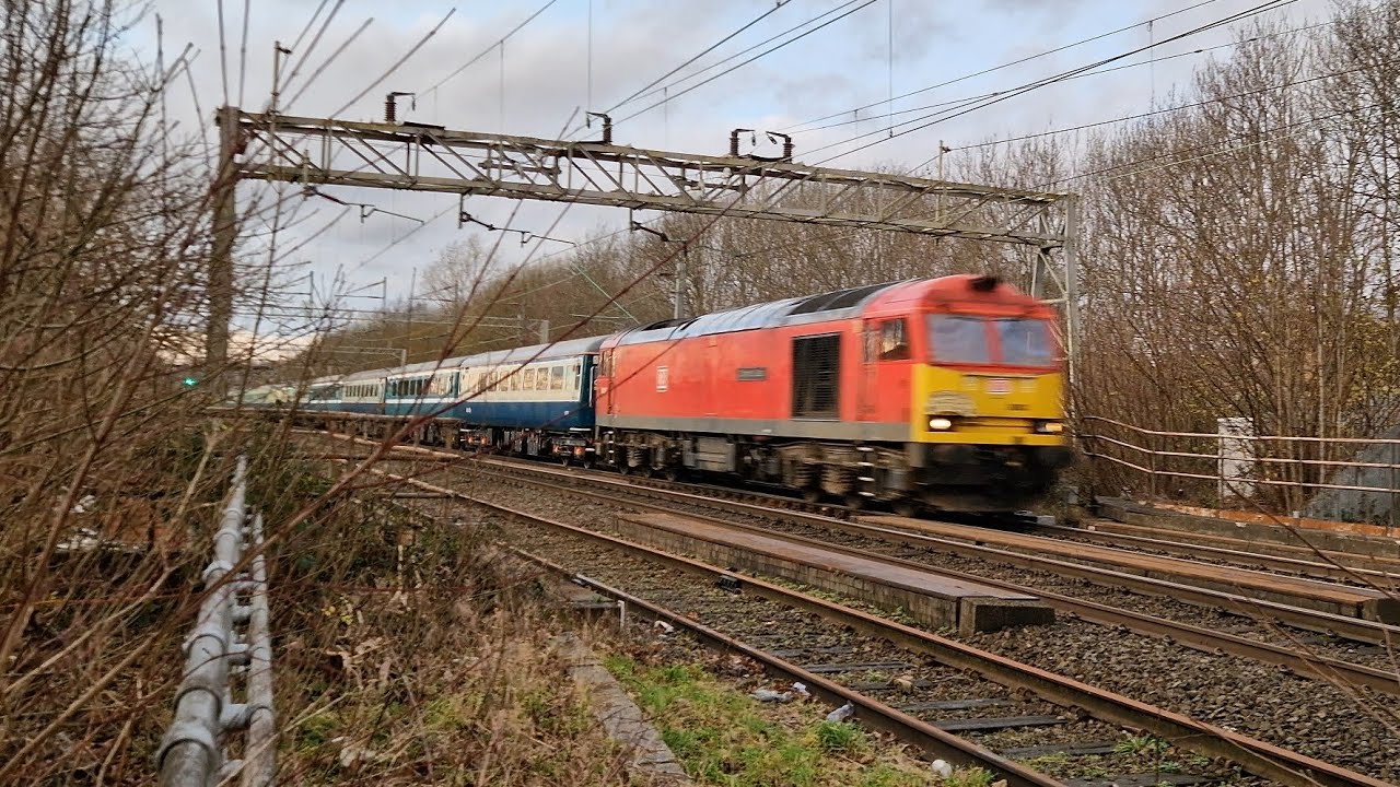 DBC class 60074 & 66194 "The Festive Midland-Ian" 1Z62. Dudley Port, 16 ...