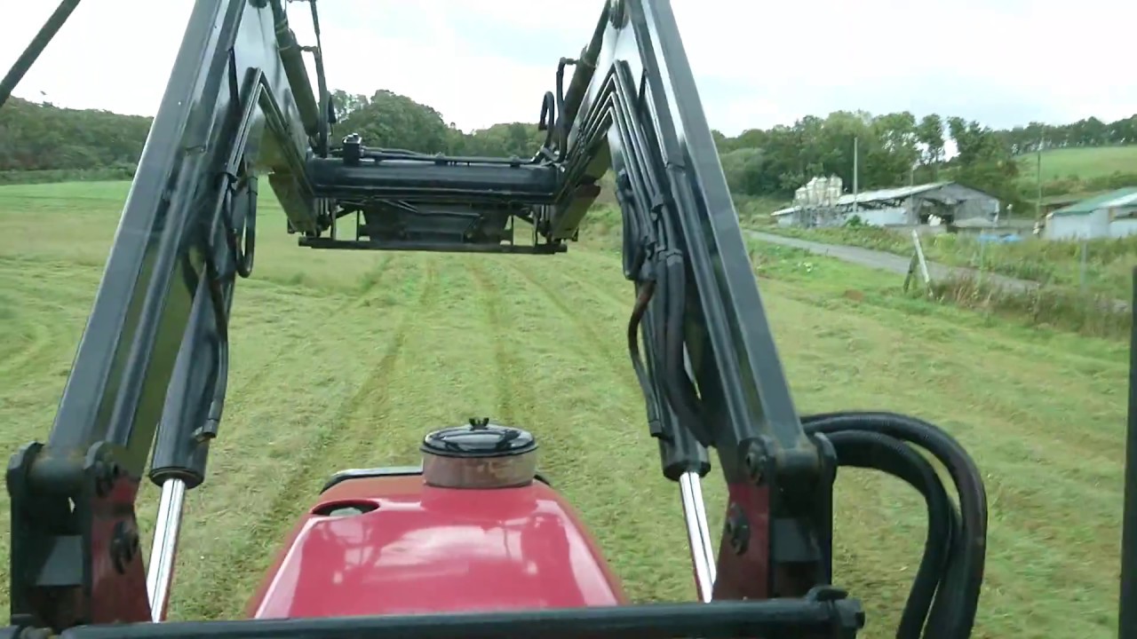 MF6170+KM240 mowerconditioner working トラクター&モアコン作業 - YouTube