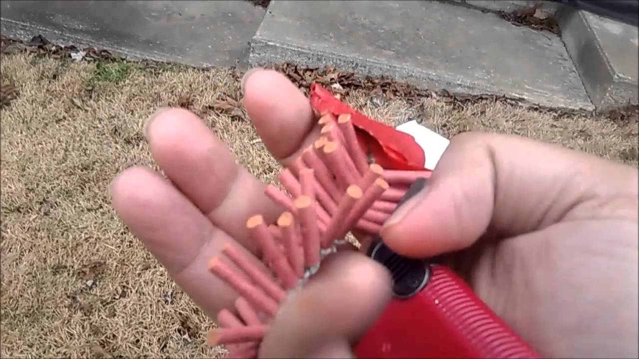 Big Tom Thumbs Mini Firecrackers - YouTube