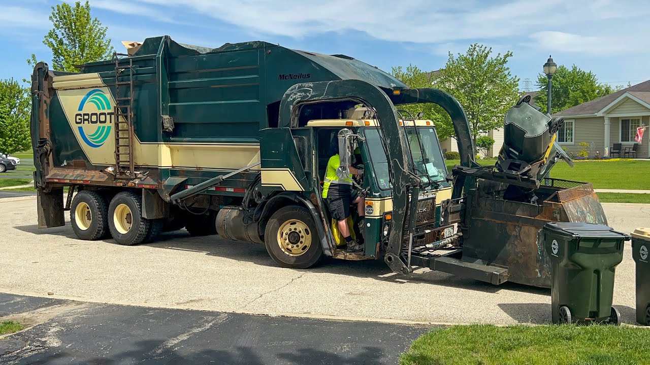 Groot Mack LE McNeilus Pacific Curotto Can Garbage Truck - YouTube