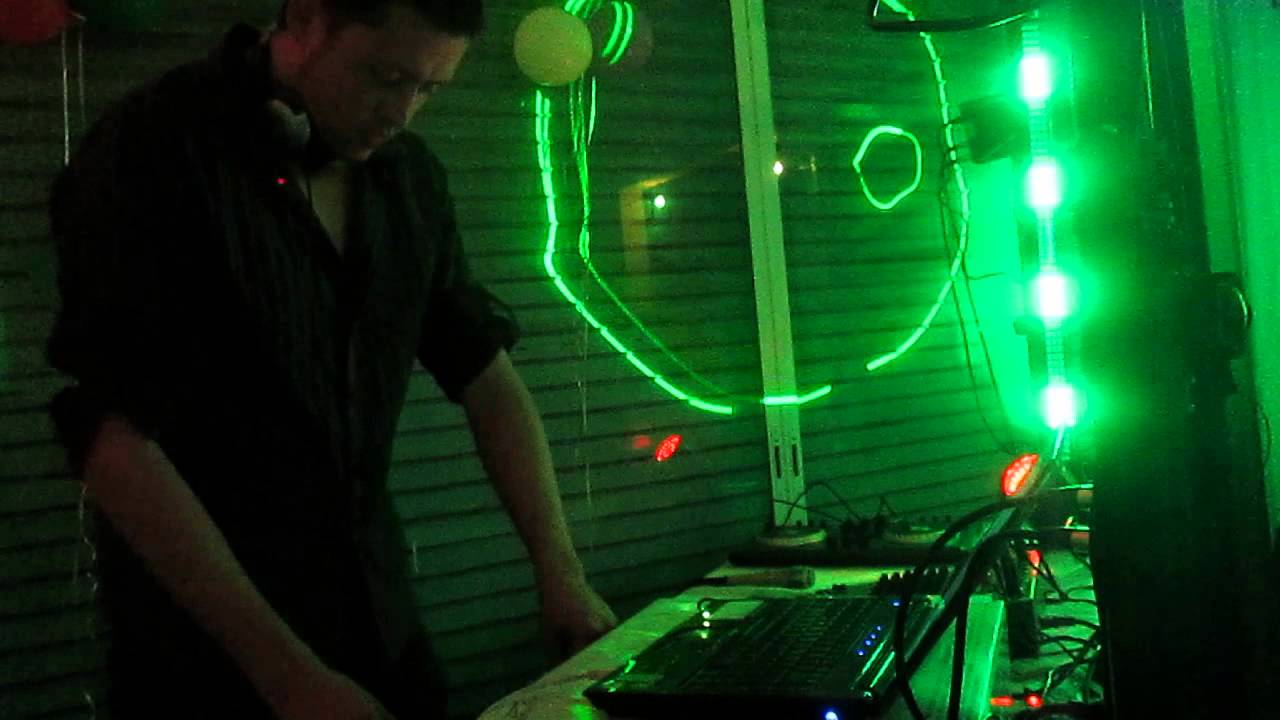 Dj Gary set live 19/09/2013 - YouTube