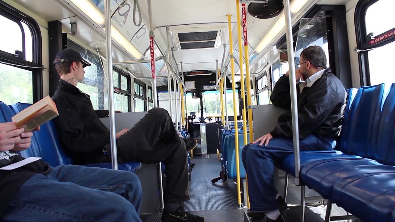 Vancouver TransLink 2000 New Flyer D40LF P7412 - YouTube