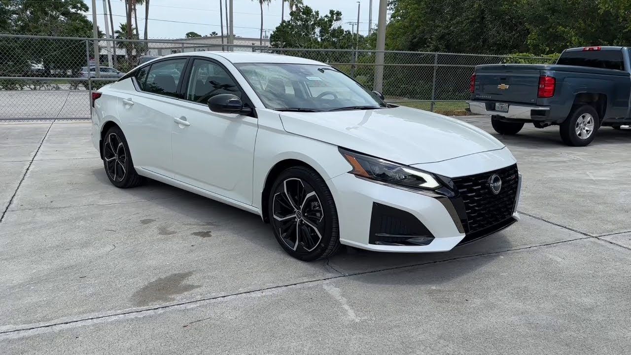 2023 Nissan Altima Vero Beach, Fort Pierce, Sebastian, St. Lucie ...