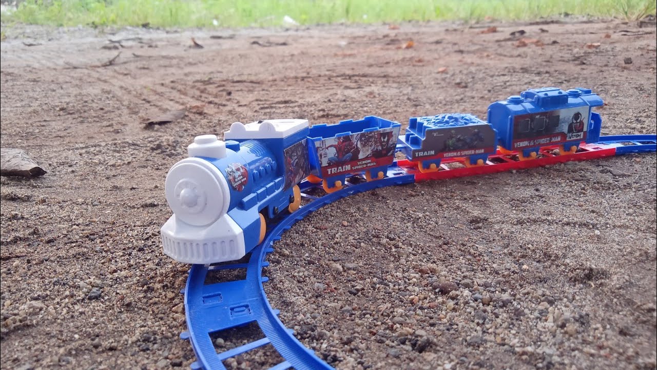 mencari dan merakit kereta Thomas and friend Spiderman series || #train ...