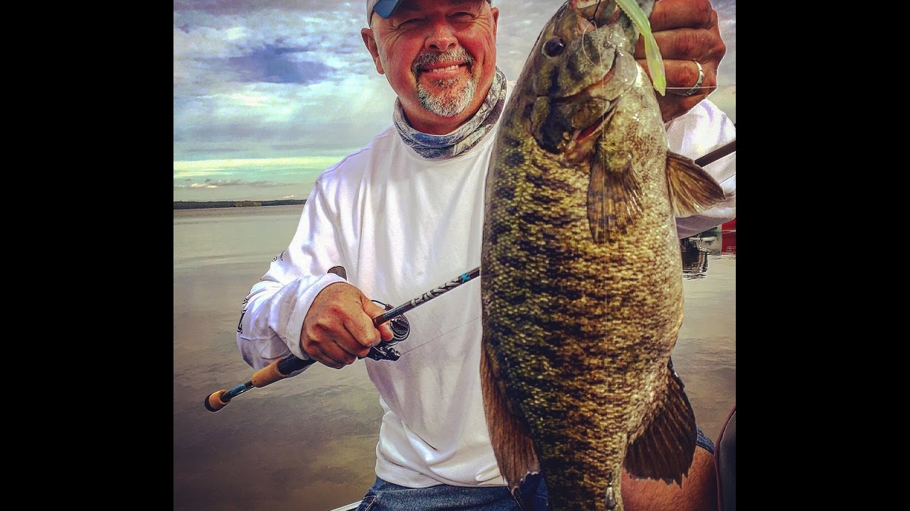 XTV- Half Shell drop shot smallmouth - YouTube