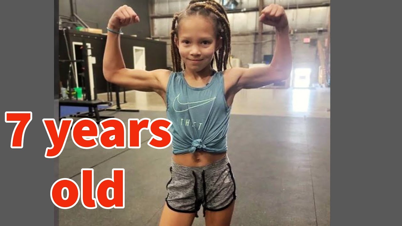 FBB Prisais Townsend Flexing Shredded Biceps! Muscle Mommy Bio & Wiki ...