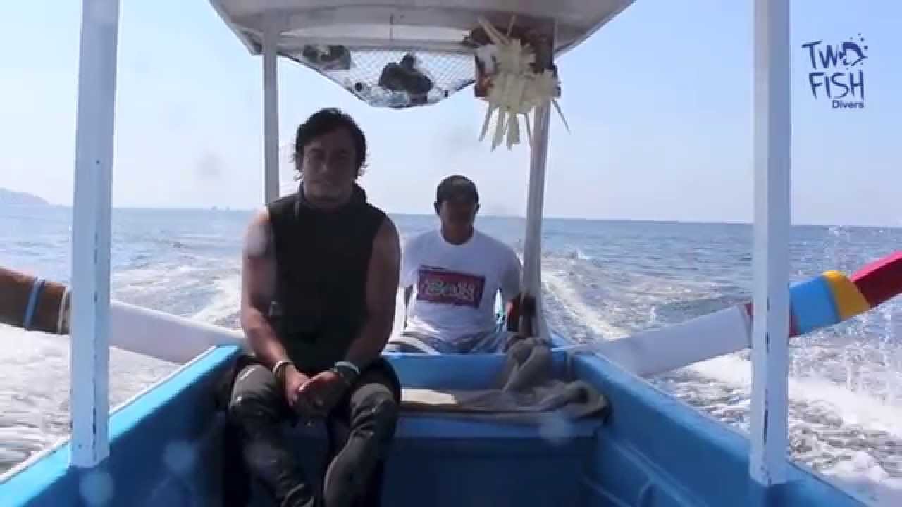 Diving in Padang Bai, Bali with Two Fish - YouTube
