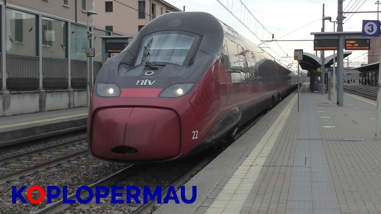 ETR 675 komt door station Milano Piotello Limito! - YouTube