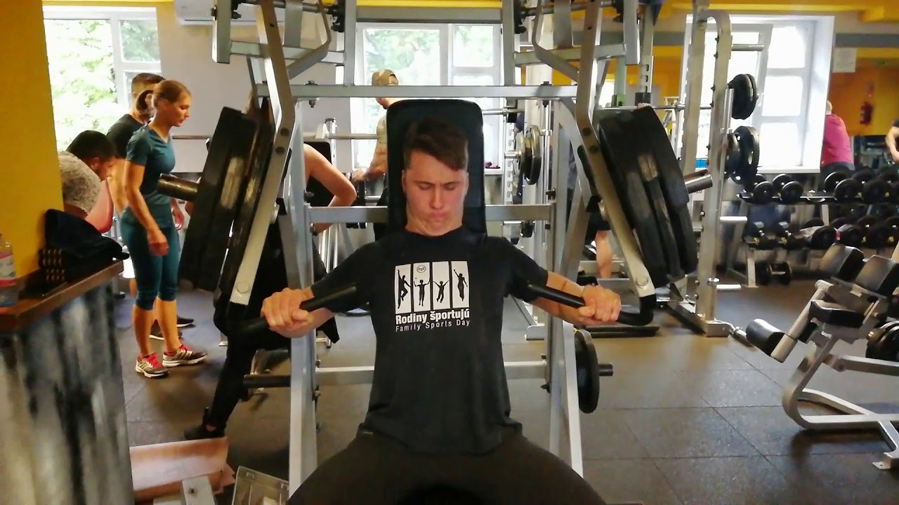 Chest Press 120kg 5 reps - YouTube