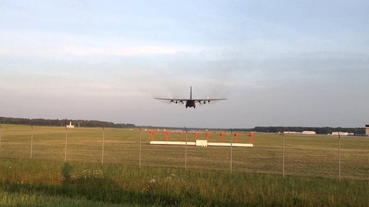 SBY Airport C-130 Landing RWY 14 - YouTube
