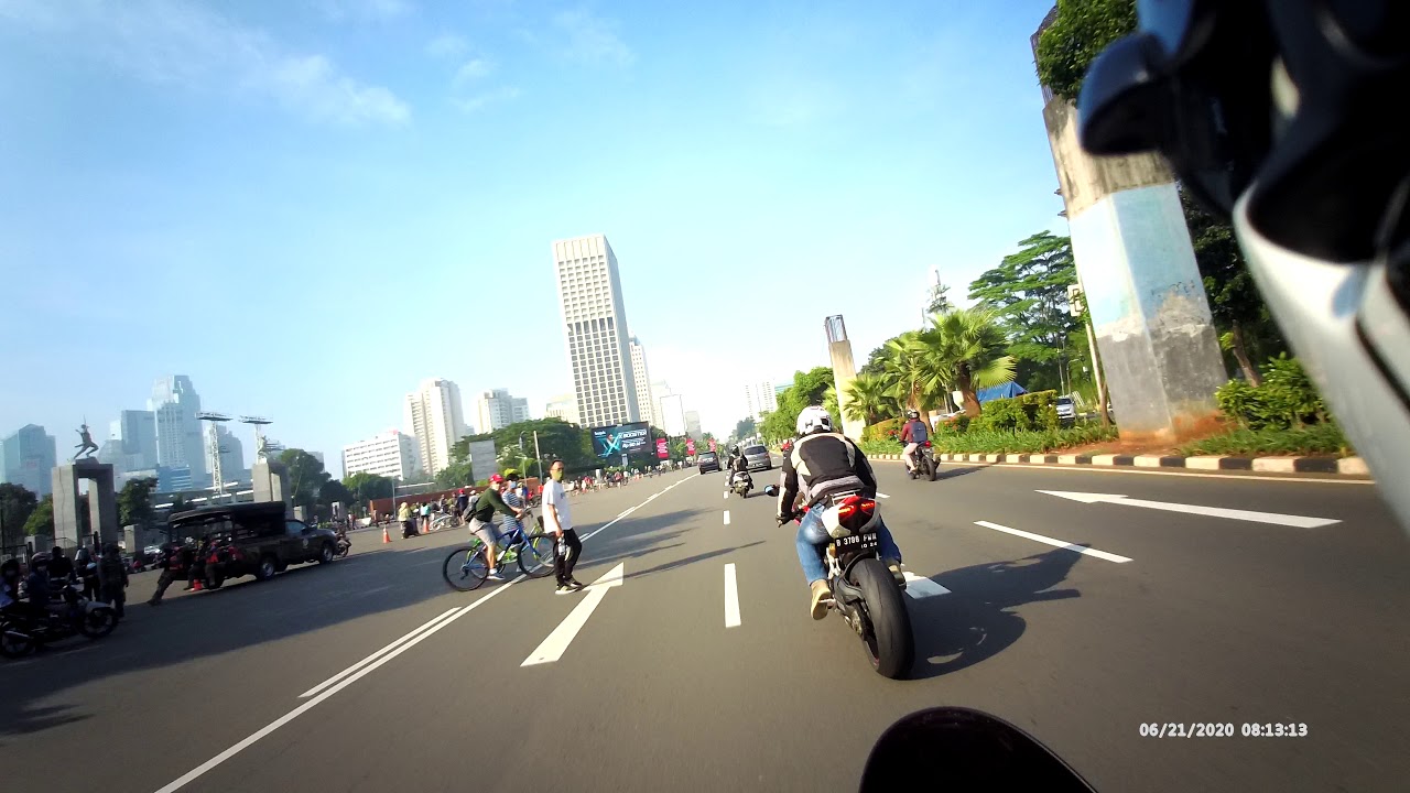 Nikung CBR1000RR di Senayan waktu Sunmori SM Bigbro OTW Senci 21 Juni ...