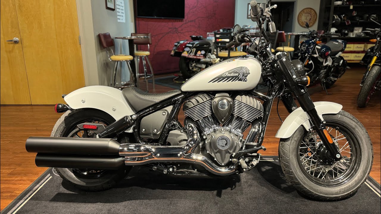 Motocicleta Bobber Blanca