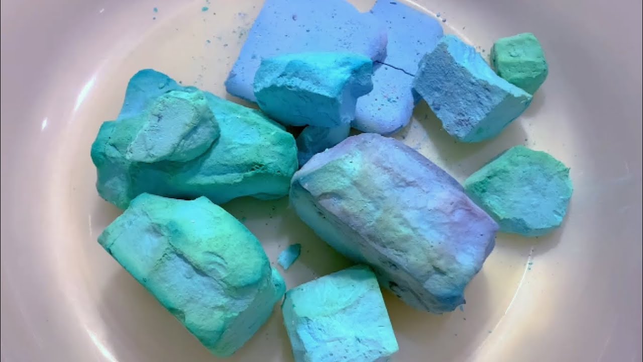 ASMR Gym Chalk Crystal 💎 Dyed Gym Chalk Crush | Fluffy & Snapping - YouTube