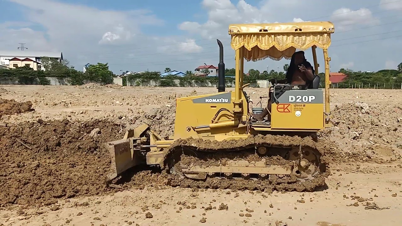 Bulldozer D20 - YouTube