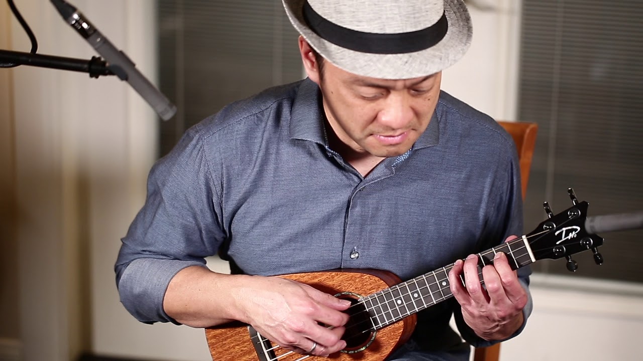 Daniel Ho "Na Pana Elua" on Romero Creations ST Concert - YouTube