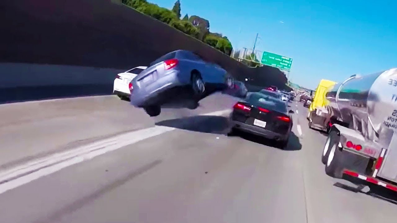 IDIOTS IN CARS #1 | DASHCAM TOTAL IDIOTS | CAR CRASH COMPILATION - YouTube