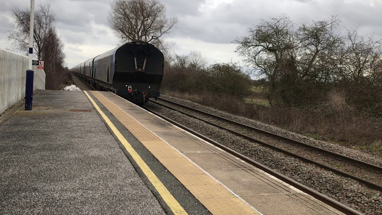 Trains At Hensall 14.03.20 - YouTube